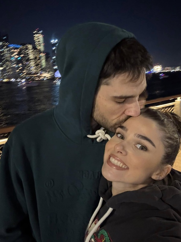 Theo Rose, anunțul despre al doilea copil. "Ne place" | Qbebe.ro